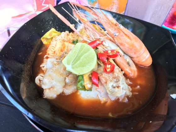 Maggi Telur Sotong Di Kelantan - Kak Zah Pokok Kelat - MyPercutian